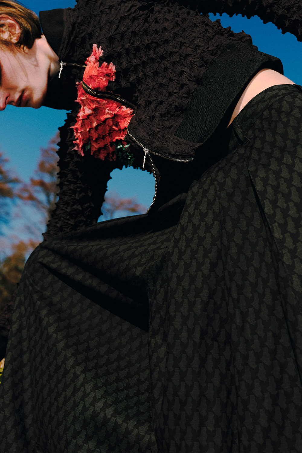 COLLECTION | Yohji Yamamoto (ヨウジヤマモト) Official Site